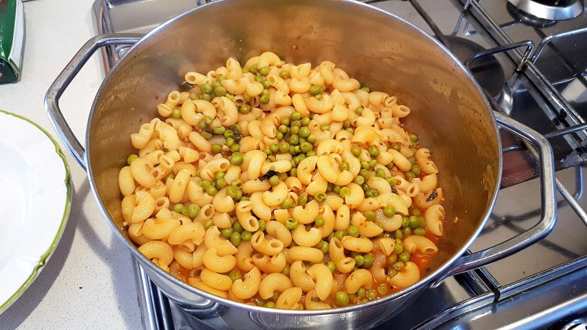 Chifferi De Cecco con piselli