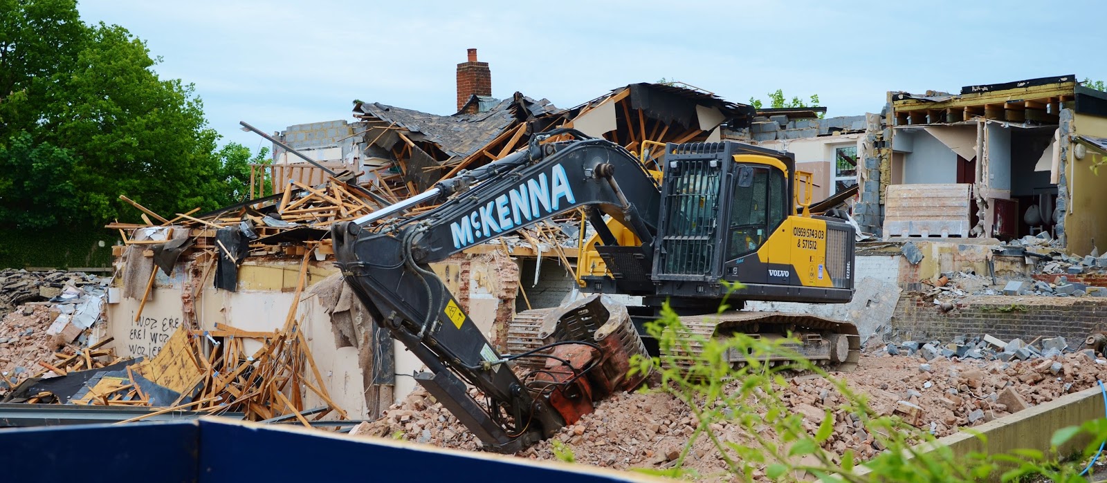 ND Photography : Demolition of The Old Polegate Station #2