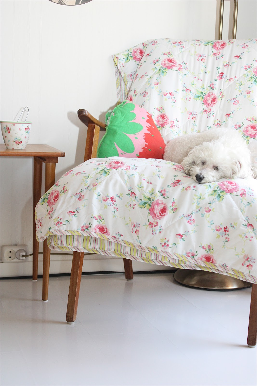 NydeligFlott: Endelig hvitt gulv!!!