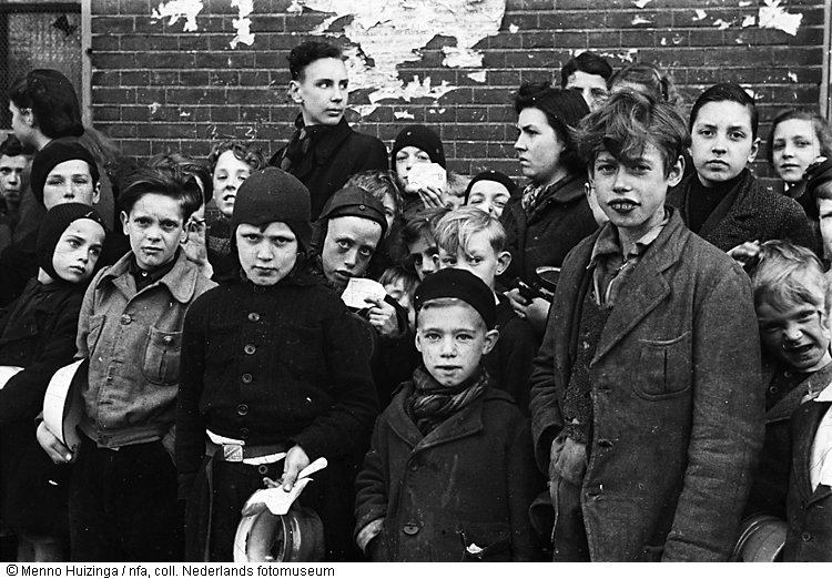 World 1900 - 1950: Dutch famine of 1944-1945 ( known as the Hongerwinter)