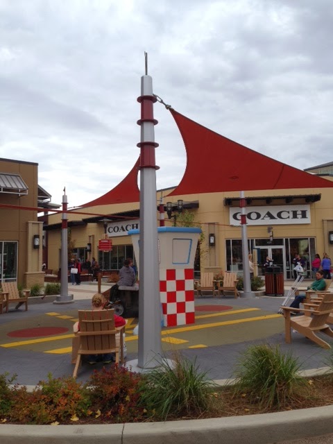 St Louis Premium Outlets Food Court | semashow.com