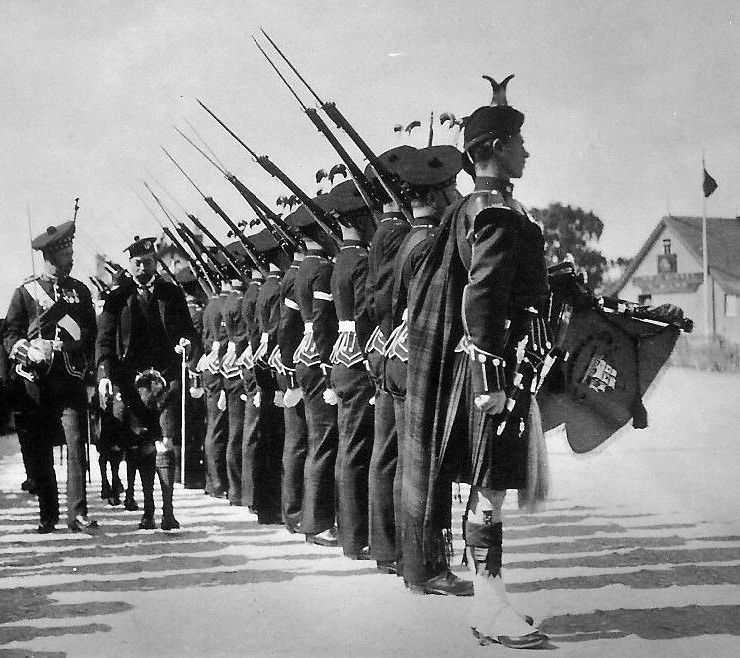 Tour Scotland: Old Photograph King George V Inspecting Soldiers ...