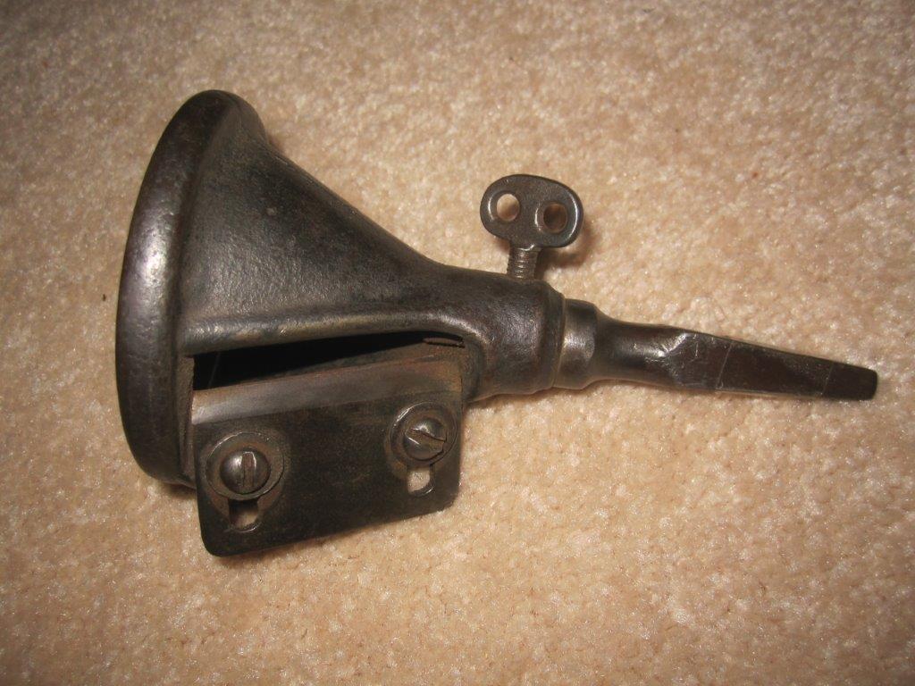 The Valley Woodworker: Tools for making round tenons and such ...