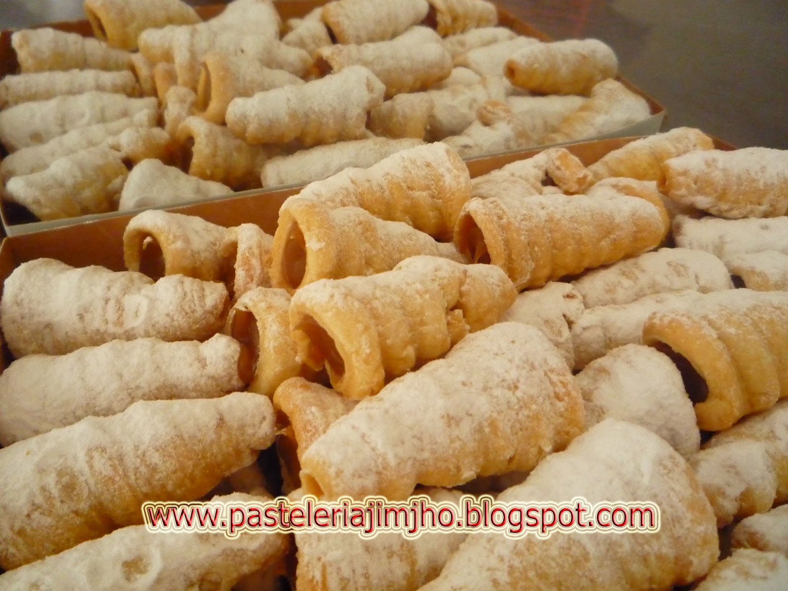 Conitos de Manjar Blanco | Pastelería JimJho