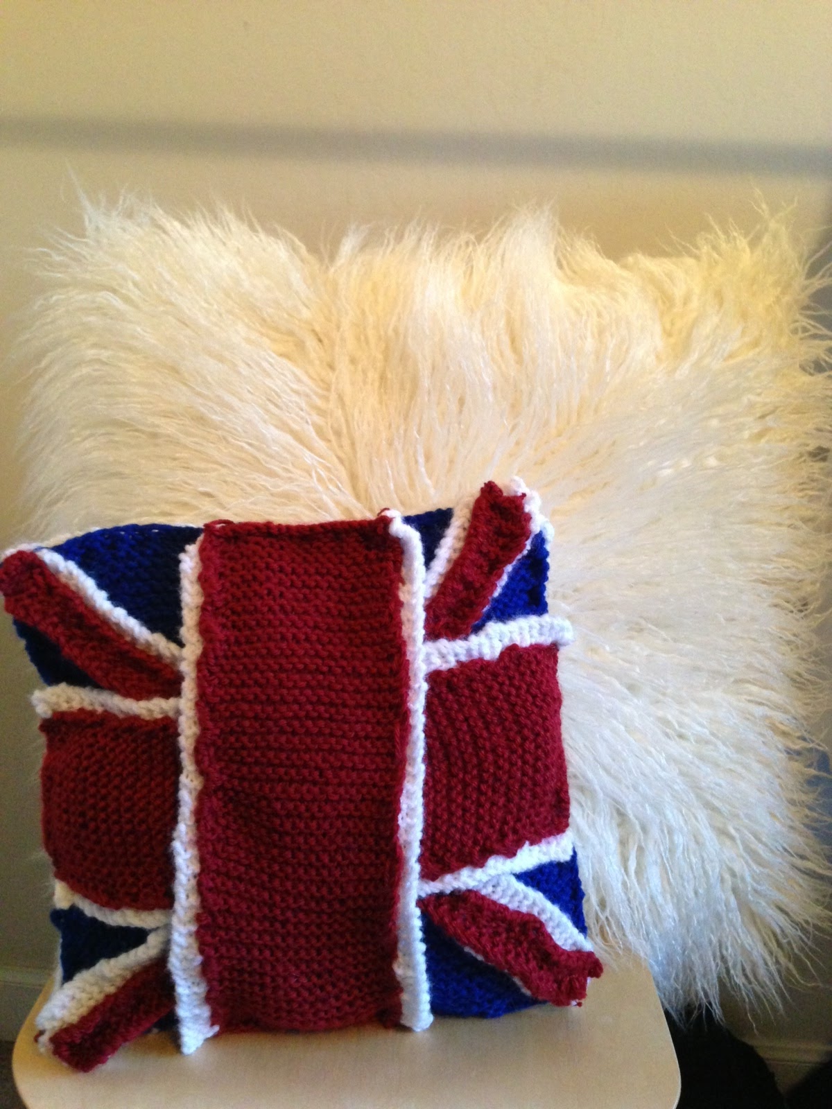 How'd You Make That?: Knitted British Flag Pillow