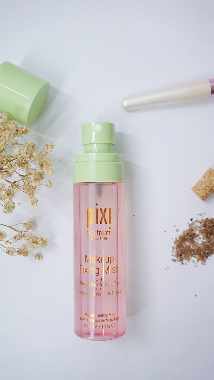 Review PIXI Make up Fixing Mist - Dessy DYL