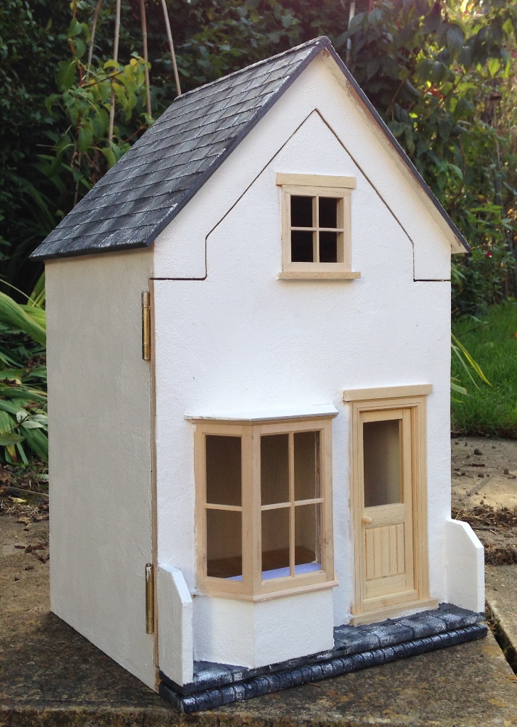 Julie's dolls house blog: 1/12th Scale Partially Finished Shop/Cottage
