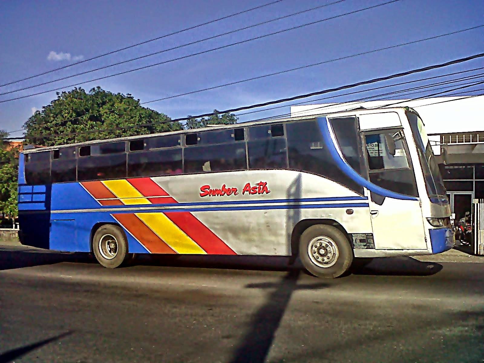 Kumpulan Foto Bus Bumel AKDP dan AKAP Yang Melintas Kebumen