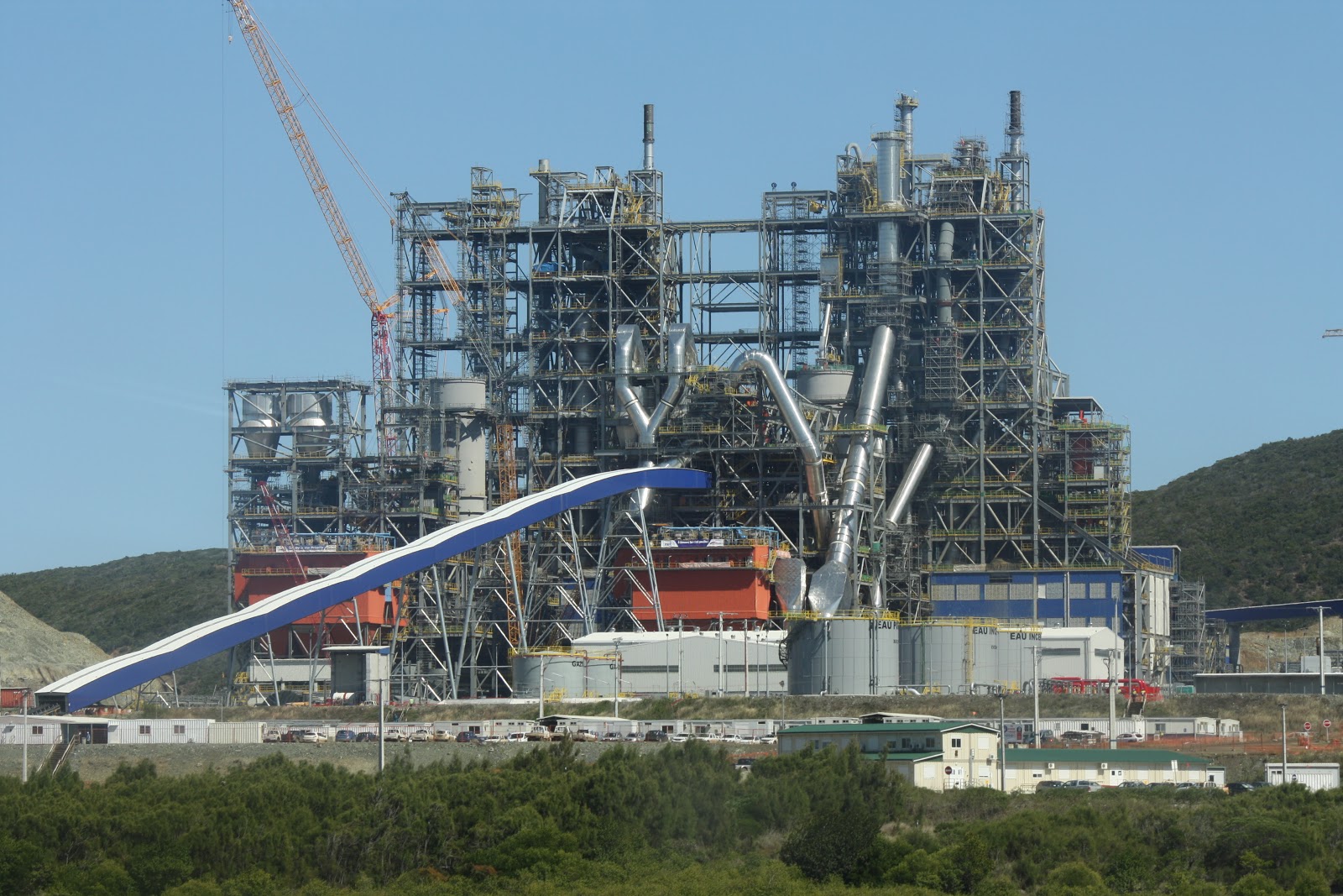 Où sont Guy et Nathalie ? À Koné!!!!!!!!: VISITE DE L'USINE KONIAMBO