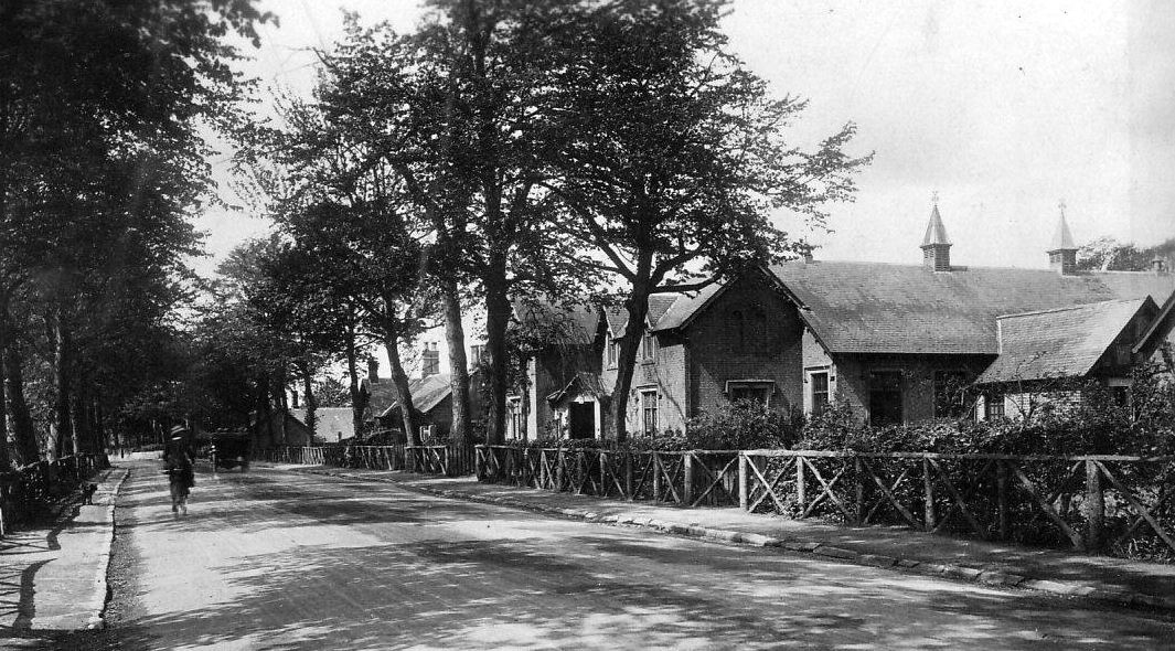 Tour Scotland: Old Photographs Inchture Scotland
