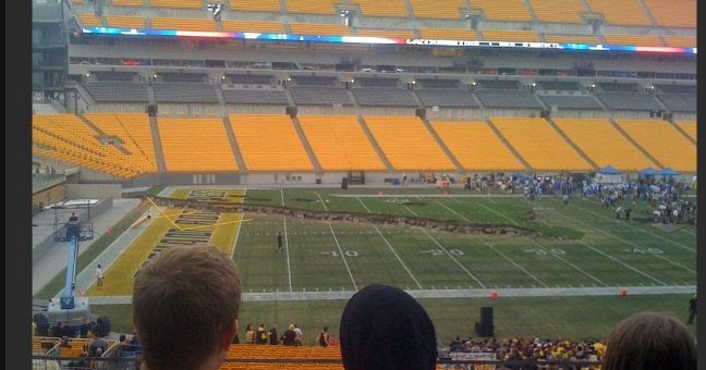 The Making of The Dark Knight Rises Stadium Scene (16 pics)