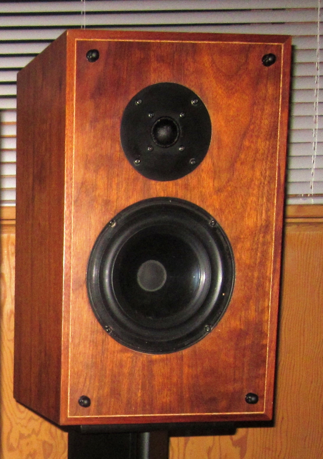 Speakerholic: JBL L60T refinished
