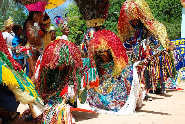 Maracatu | a roda dos brincantes festeiros