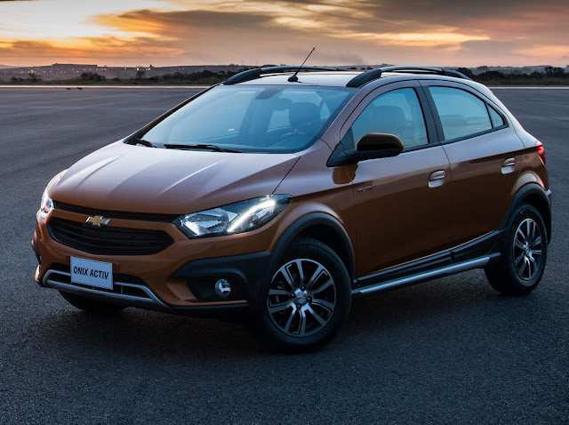 Chevrolet Onix Activ 2017: vídeo, preço, consumo e detalhes