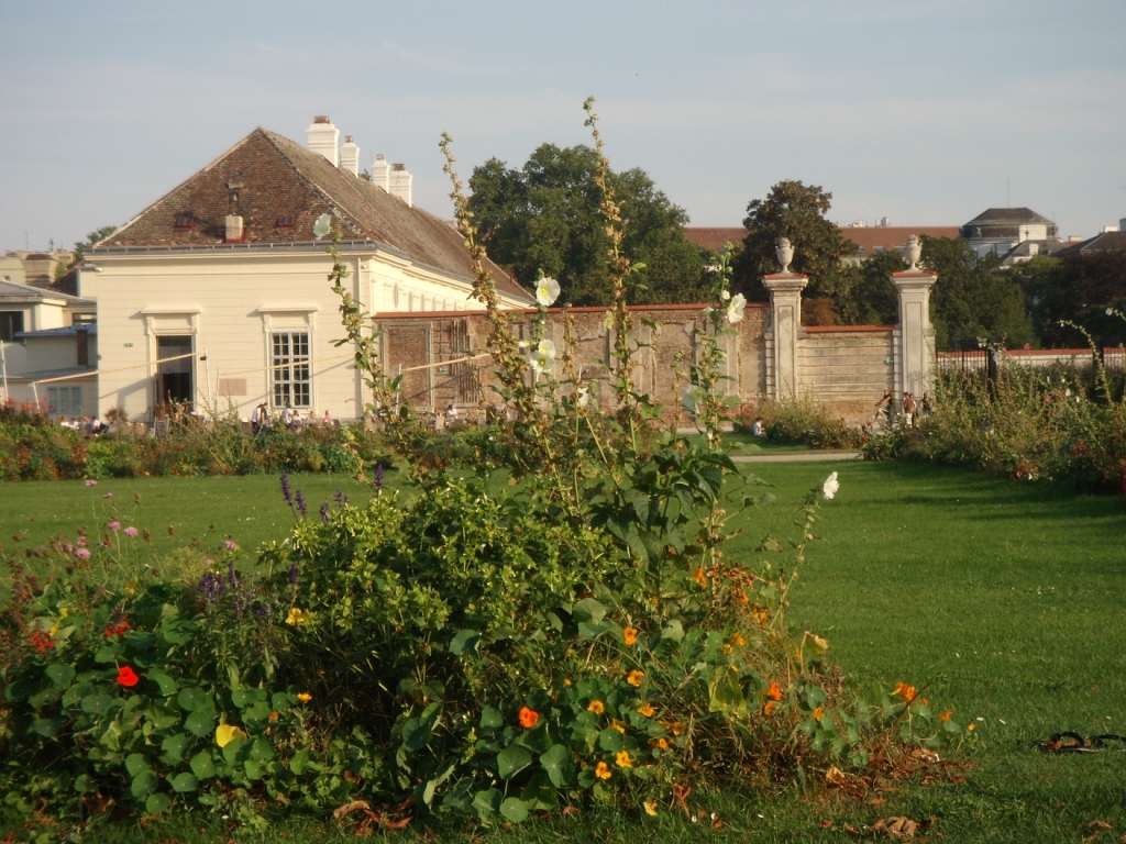 Wiener Spaziergänge: Poetischer Spaziergang durch den herbstlichen Augarten