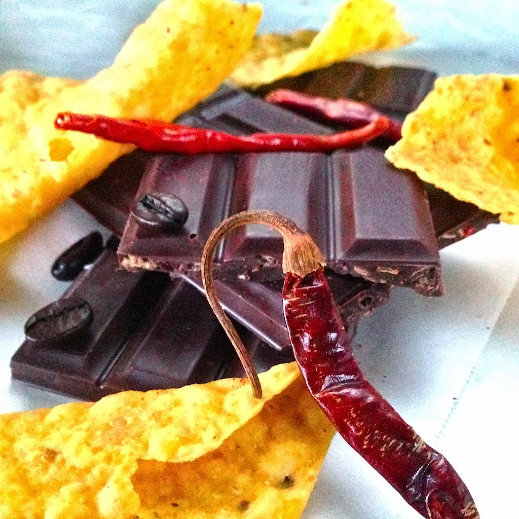 JULES FOOD...: My first chocolate bar...Chip n' Chipotle Dark Chocolate