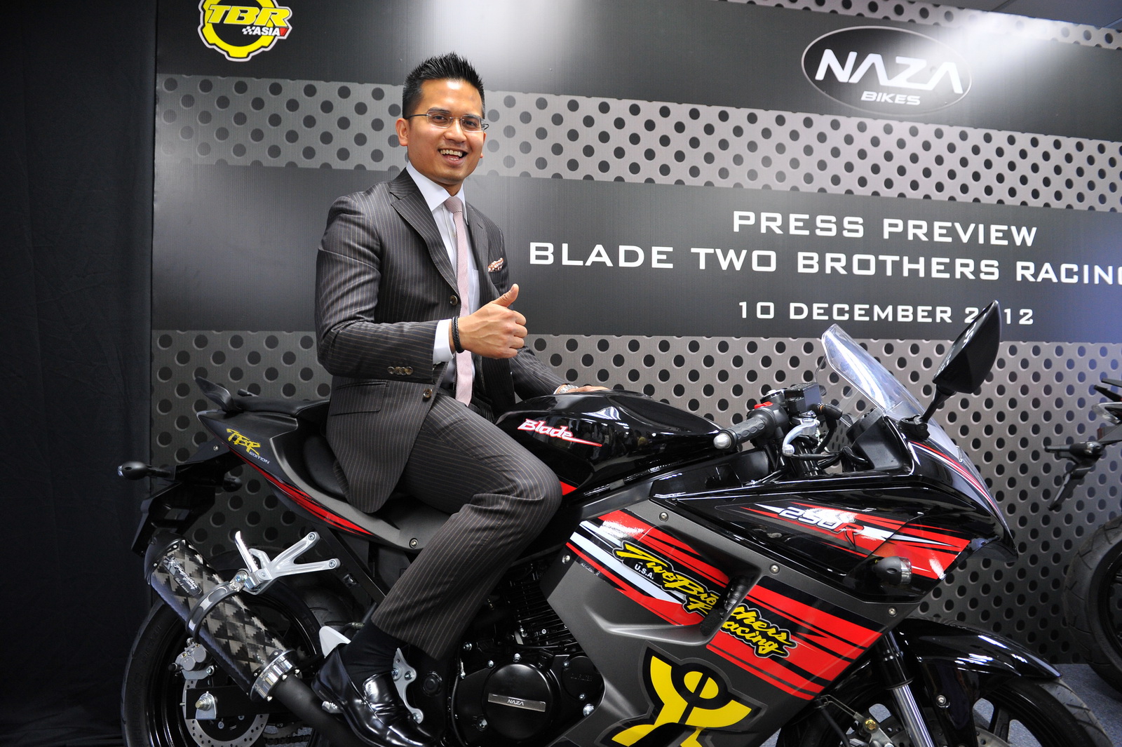 Naza Blade 250 & 650 R 2013 - Total Cruiser