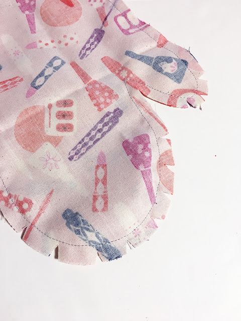 Manicure Mitts Free Project | The Intrepid Thread