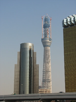 jonathan frid: Tokyo's Sky Tree Built With Anti-Earthquake Technology