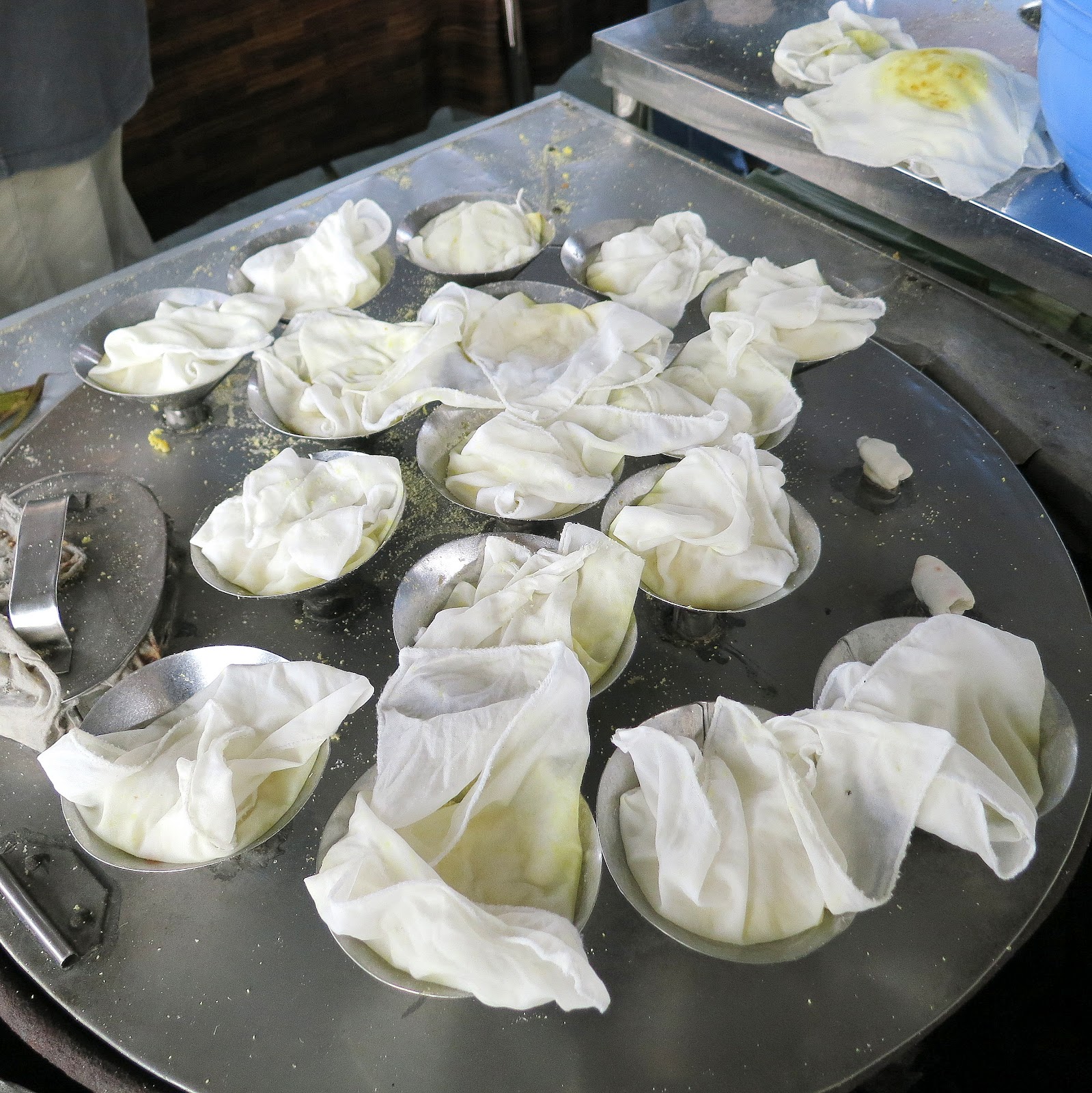 Bakar Putu Piring Larkin Dan Kuih-Muih in Johor Bahru, Malaysia |Tony ...