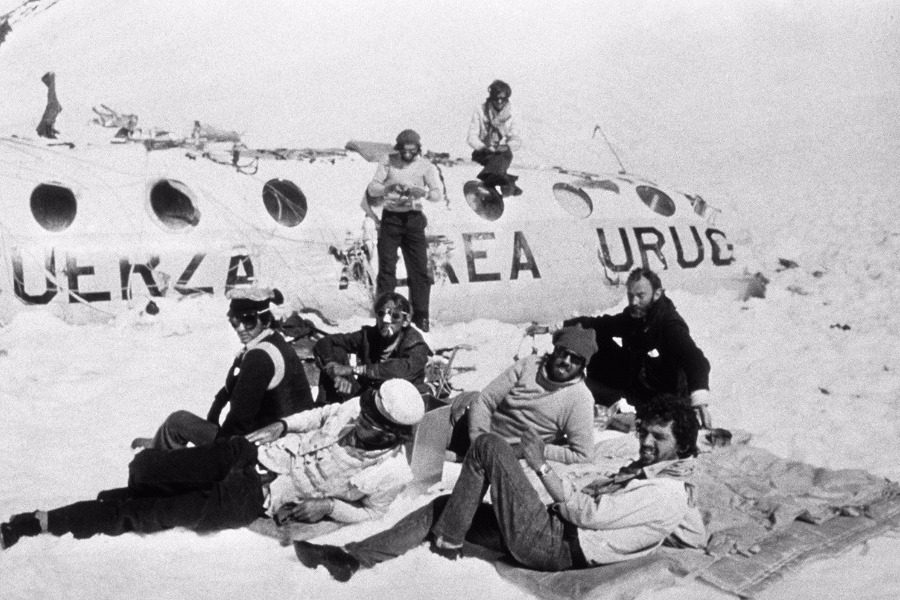 Το αεροπορικό δυστύχημα και η τρομερή ιστορία κανιβαλισμού στις Ανδεις ...