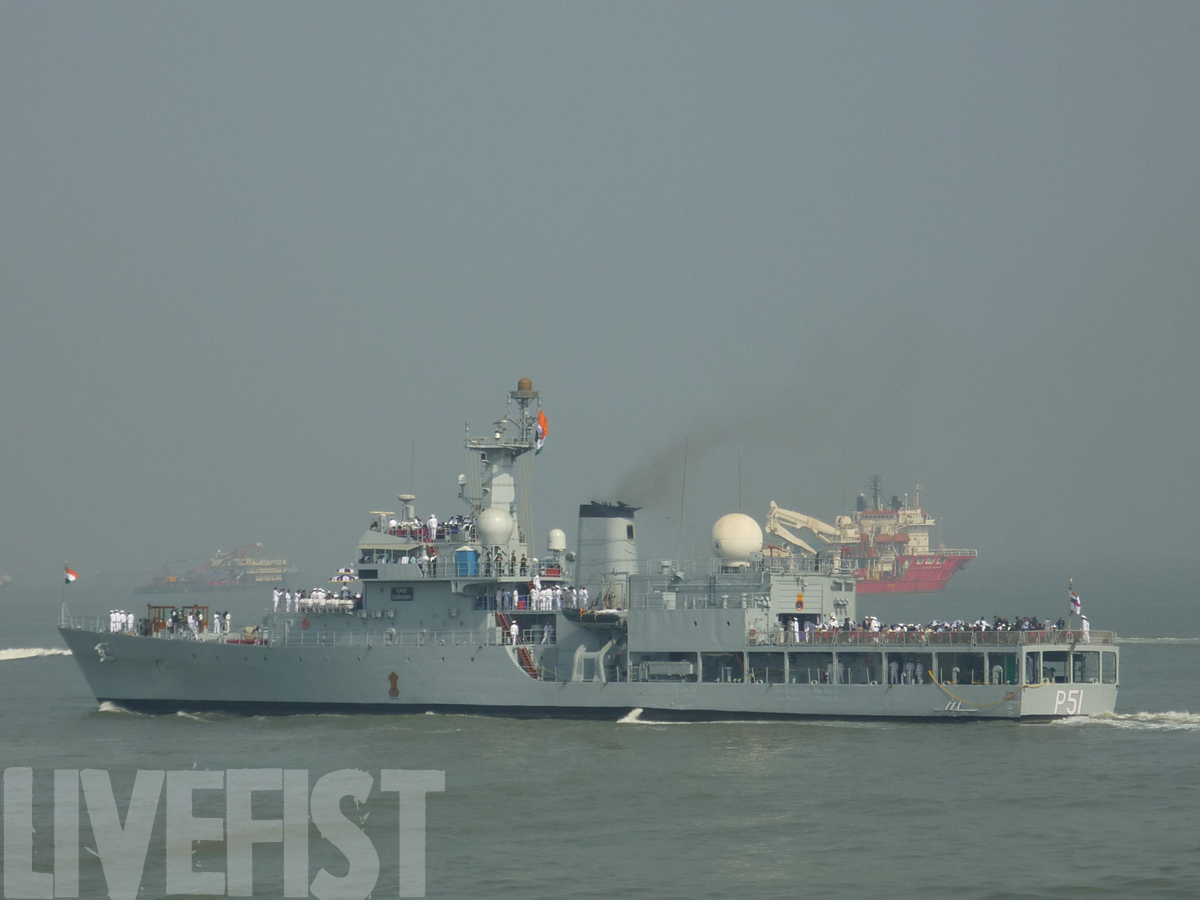 PHOTOS: President Reviews Indian Navy Fleet (Part 2) - Livefist