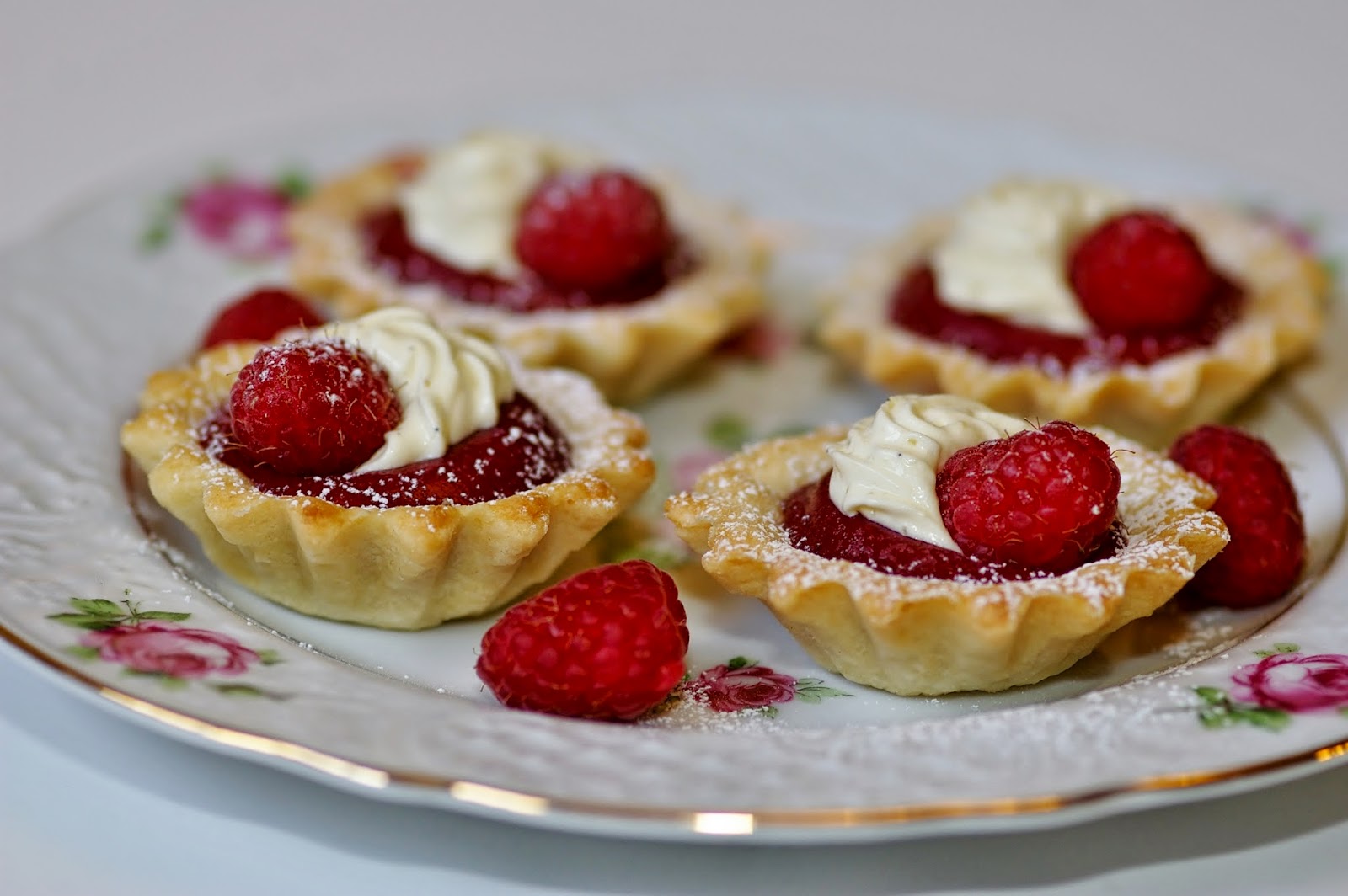 The Kissing Crust: Raspberry Tartlets