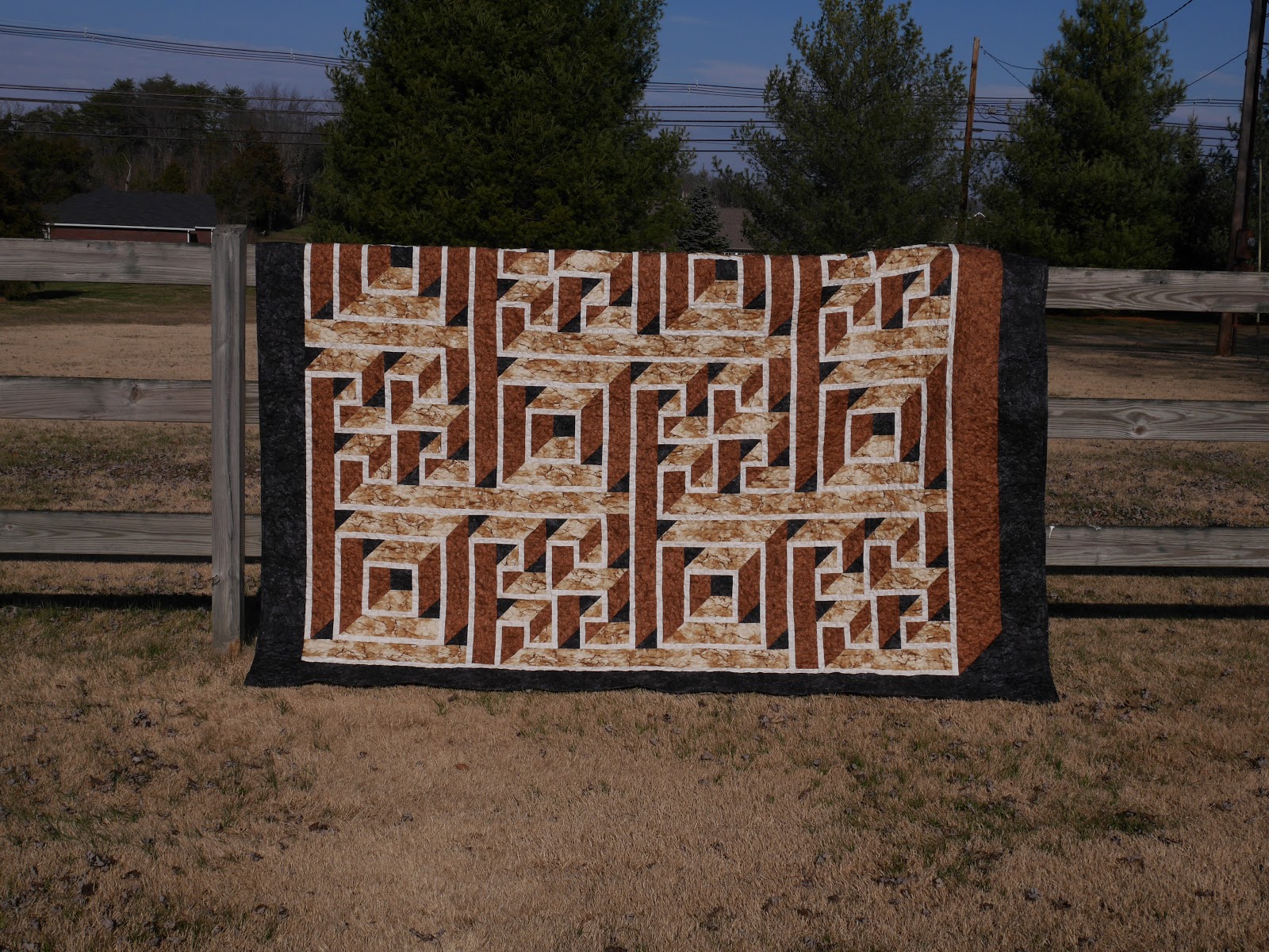 darlaville: Labyrinth Walk quilt completely finished