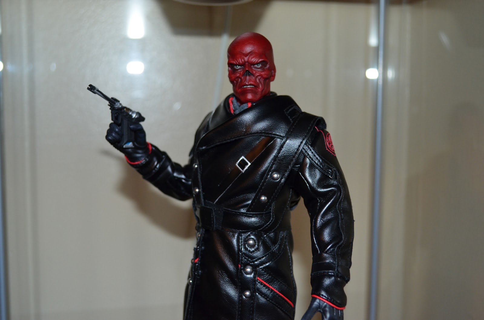 TheEvilEmpire: Hot Toys Red Skull Sixth Scale Figure