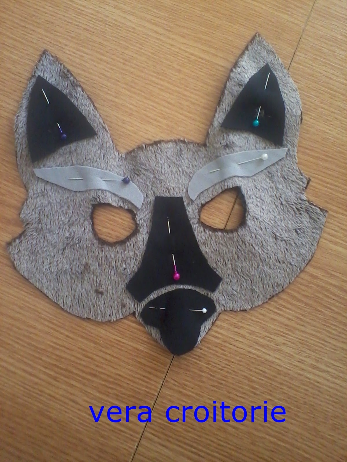 vera croitorie: MASCA DE LUP- COSTUM DE LUP