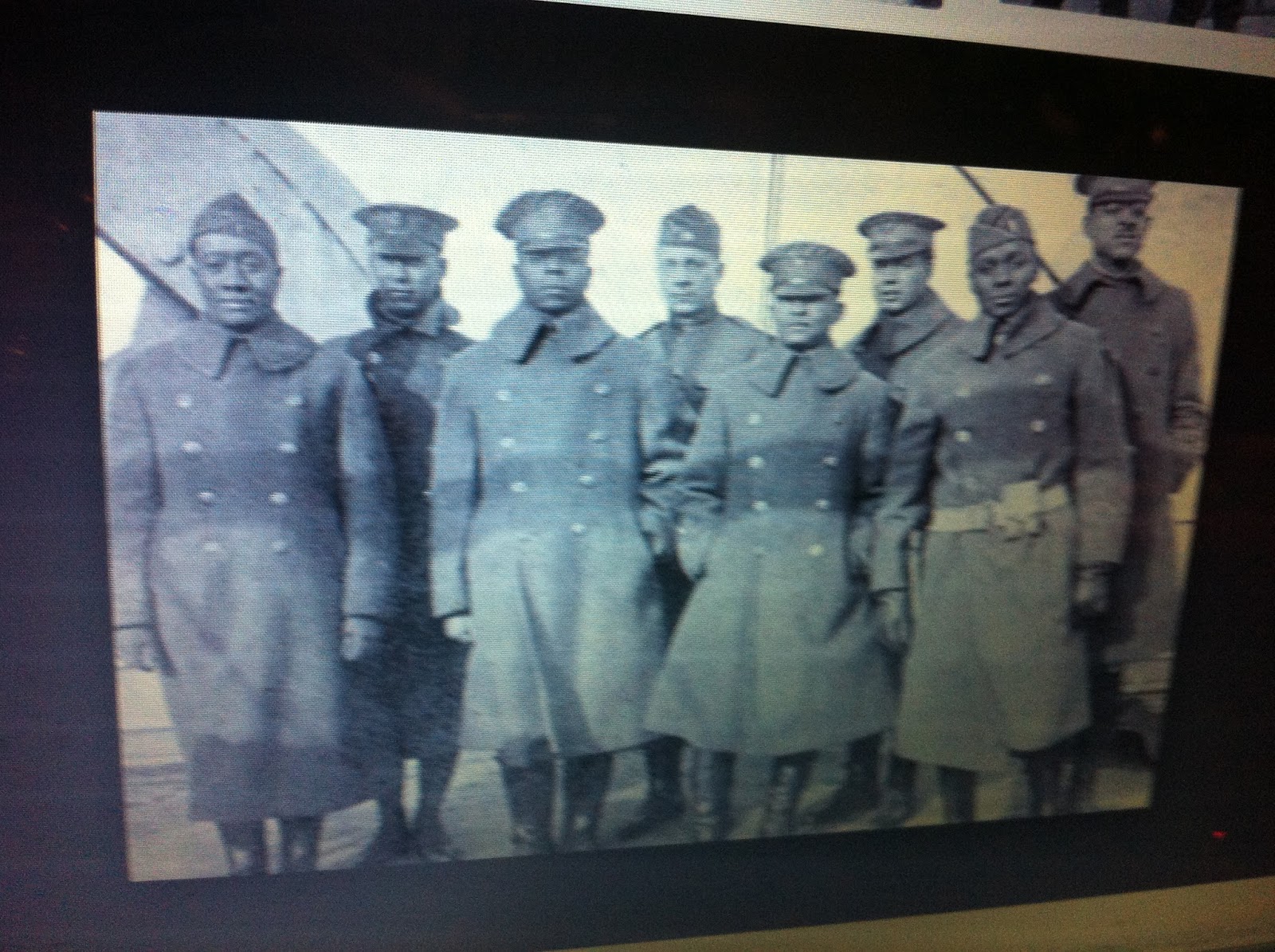 THE BLACK SOCIAL HISTORY:: BLACK SOCIAL HISTORY : 92nd INFANTRY ...