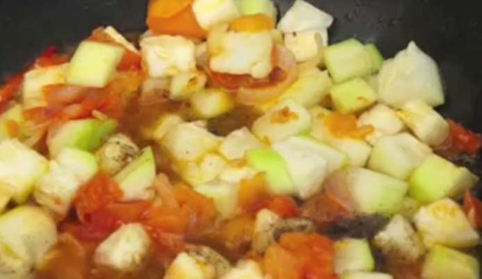 HOW TO COOK: HOW TO COOK GINISANG UPO (RECIPE)