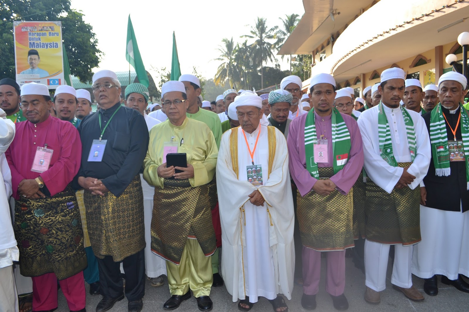 CAHAYA KEHIDUPAN TAUHID: Perarakkan Penamaan Calon PAS Sik diketuai ...