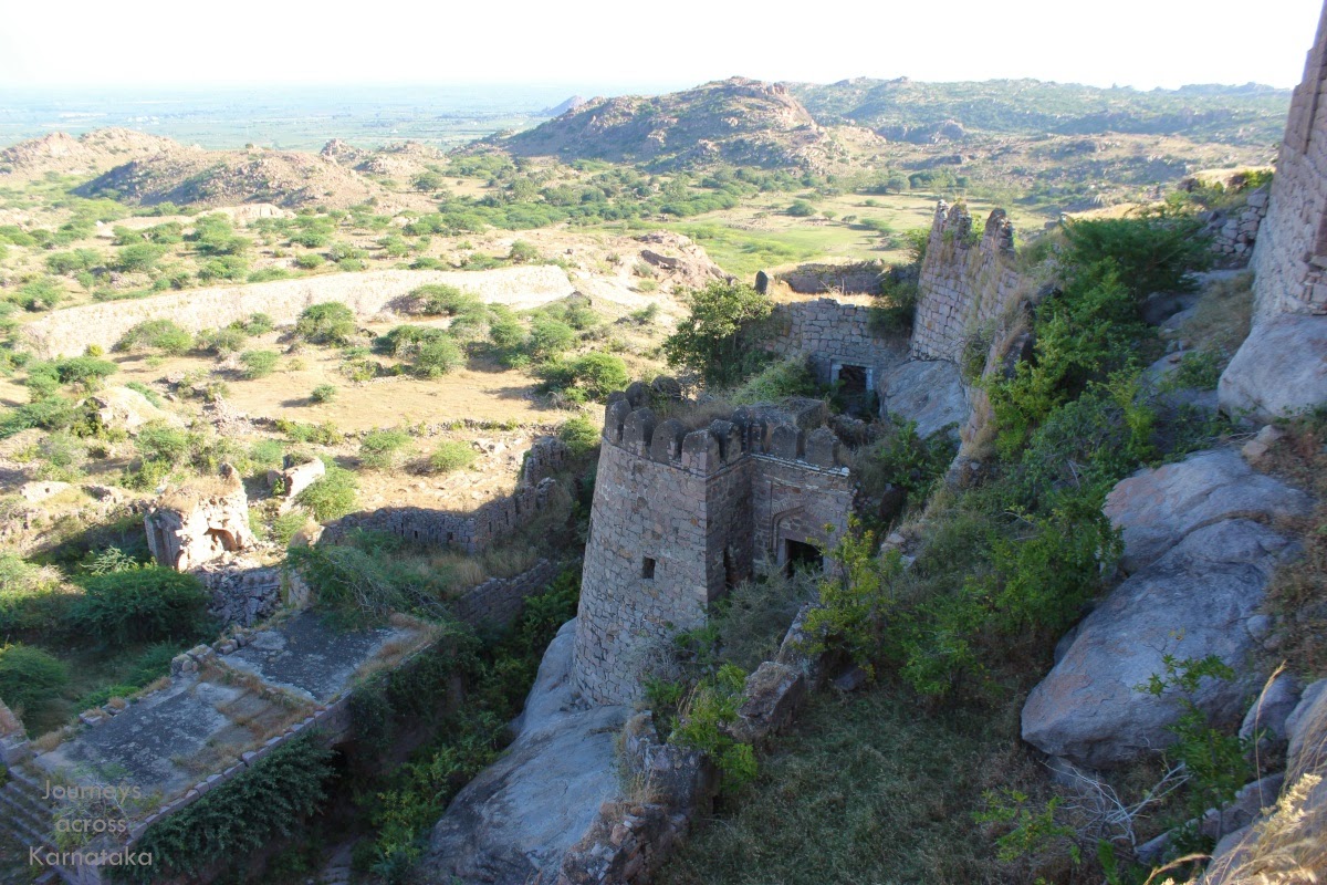 Journeys across Karnataka: Shahapur fort - part 1