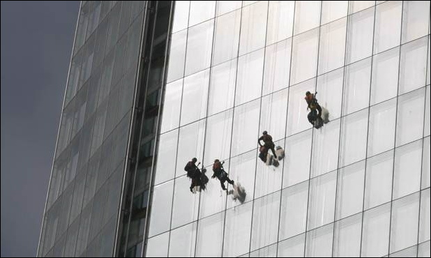 Robinson-Solutions Professional Window Cleaning: Shard Polishing In London