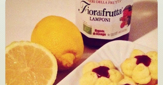 F. come Fornelli, Forchetta & Farina: FROLLINI AL LIMONE