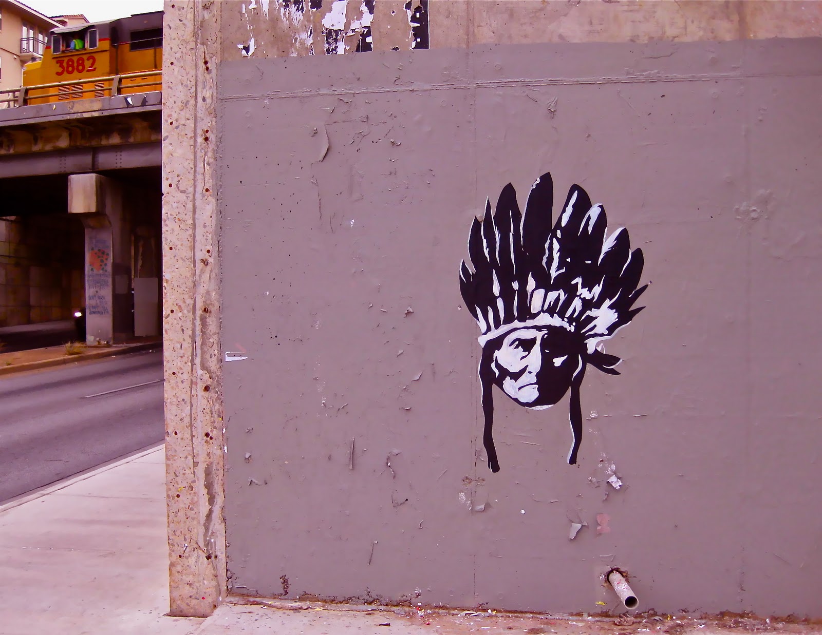 Off Tha Walls: TRUTH Street Art