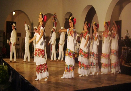 Historia y Geografía de Quintana Roo : Danzas de Quintana Roo.