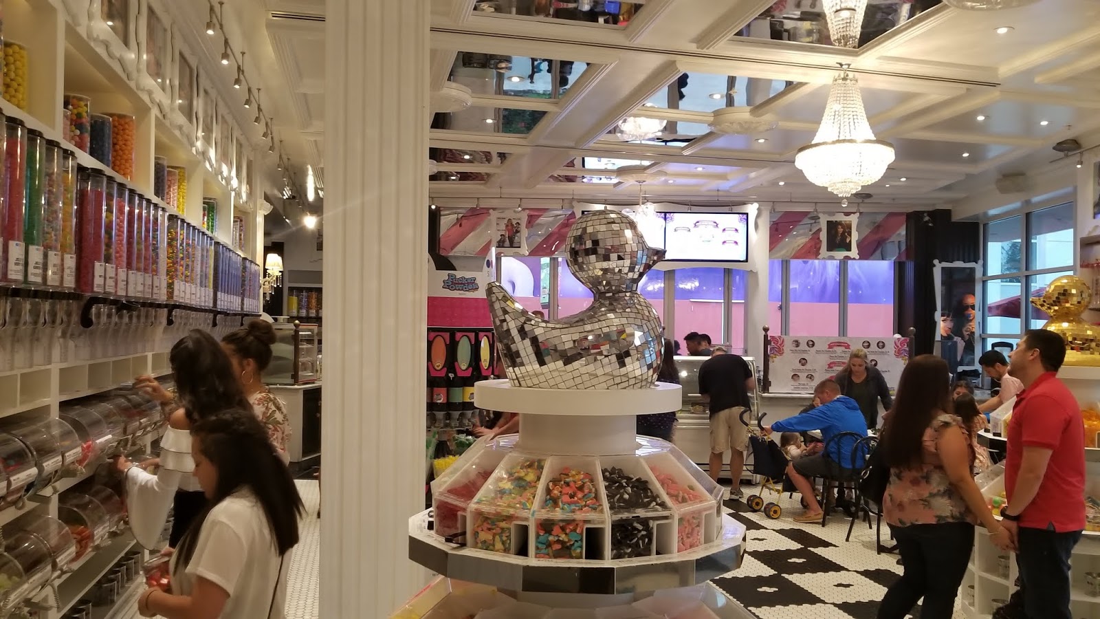 Disney Addict Junkie: Sugar Factory (International Drive)