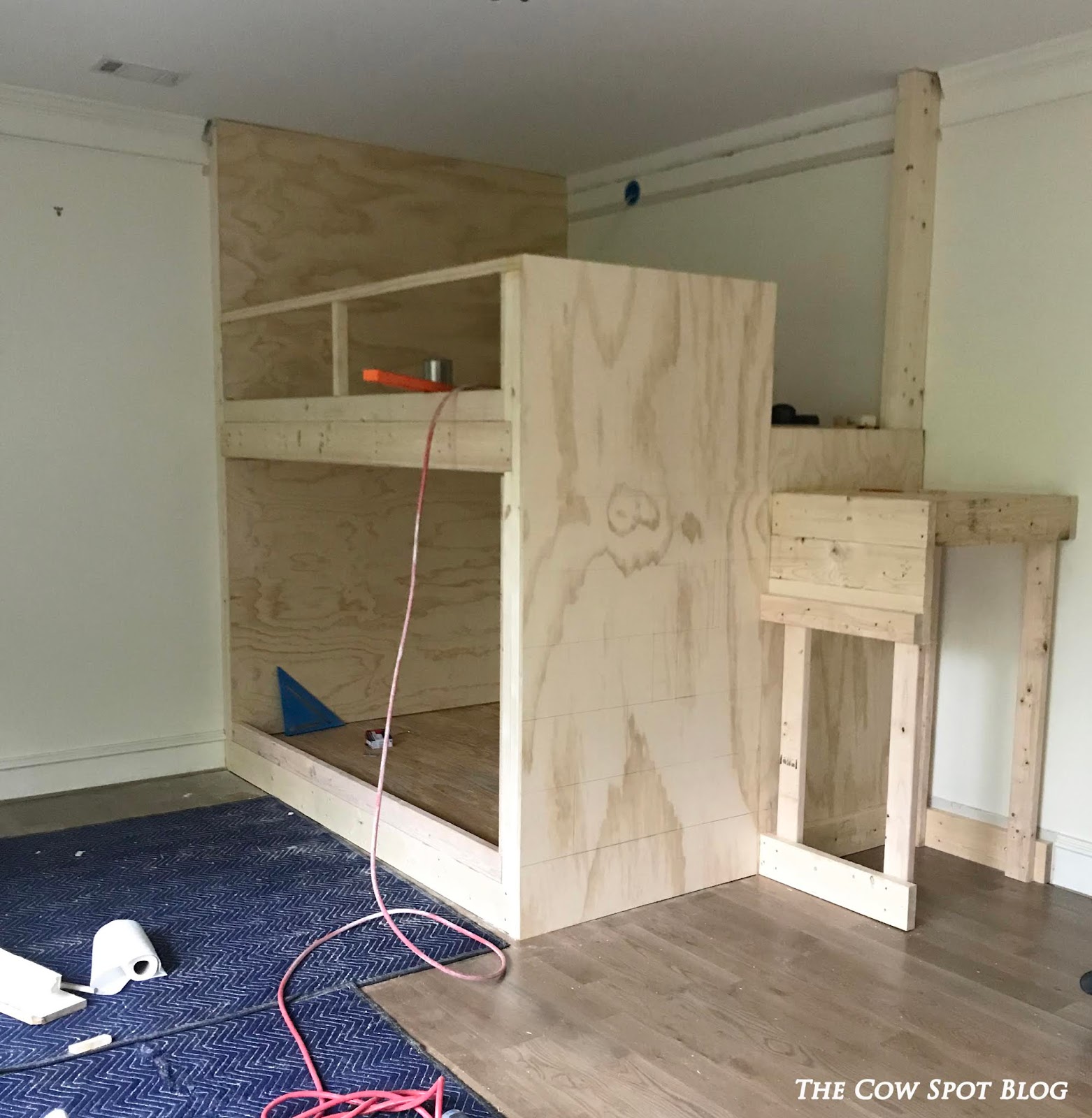 The Cow Spot: DIY Bunk Beds