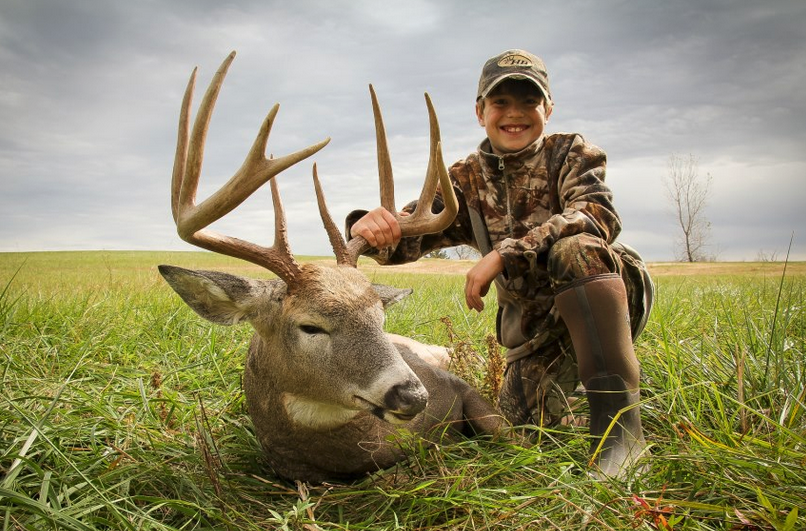 Outdoor Scene Sunday at 9 am on wnri.com, Smokin' 99.9 fm, Alexa, Tune ...