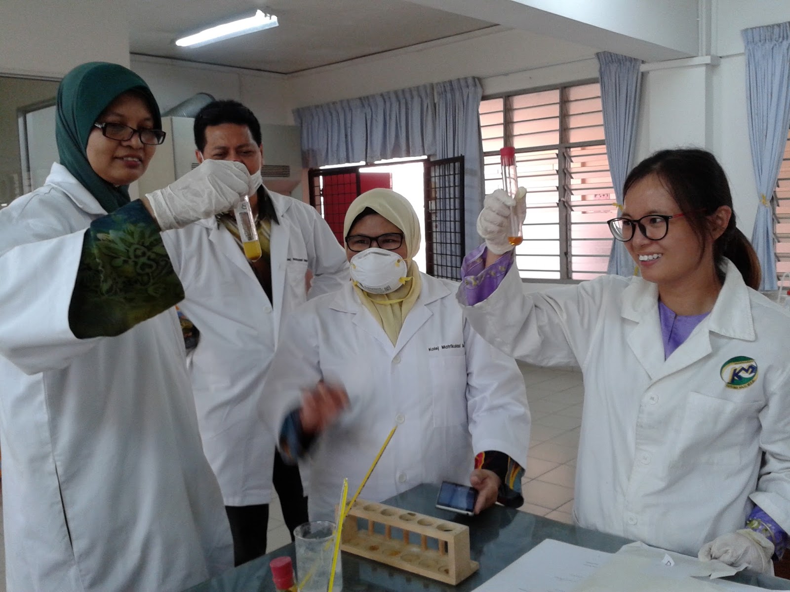 Makmal Sains Sekolah: MAKMAL KIMIA KOLEJ MATRIKULASI SARAWAK (KMSw)