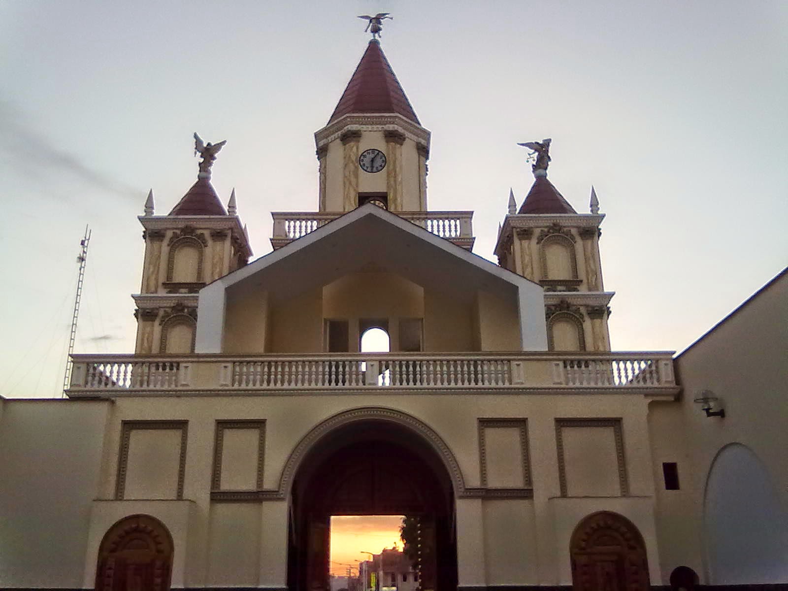 Notas de una psicóloga en Barcelona: CATEDRAL DE HUACHO, ARTE E HISTORIA