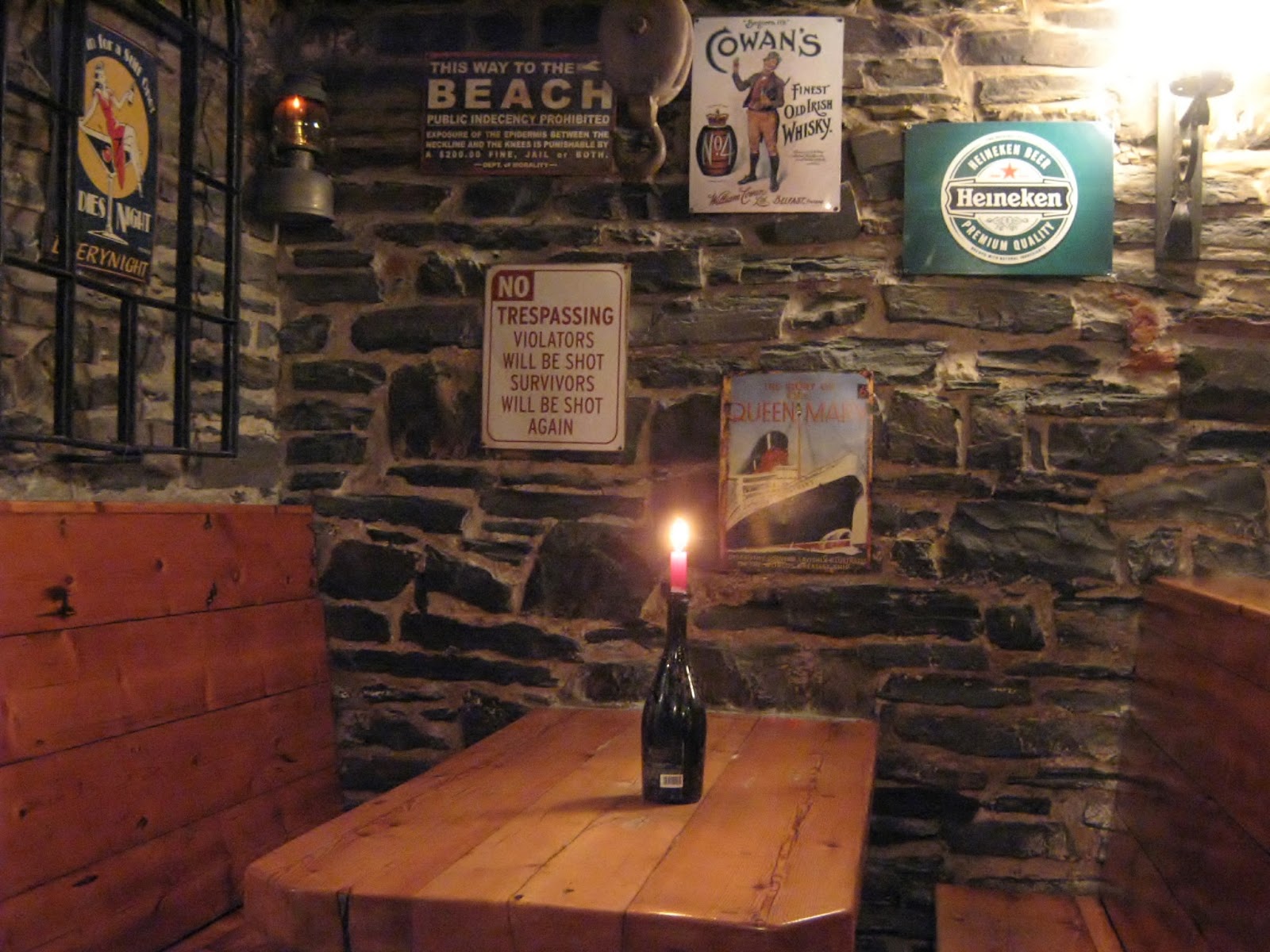 Aberystwyth Pubs Guide: Aberystwyth - Rummers Wine Bar