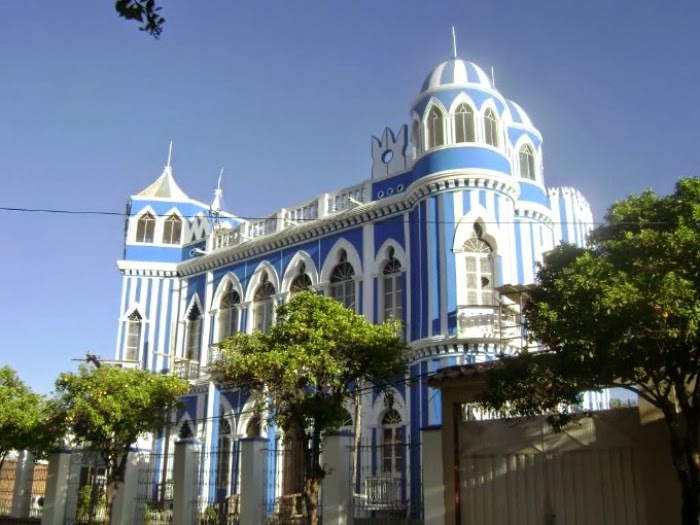 Los espíritus errantes del Castillo Azul | Notas Historicas de Bolivia