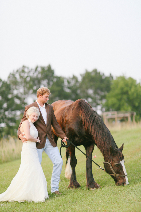 Life of a Vintage Lover: A Rustic Alabama Farm Wedding