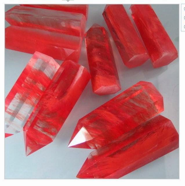 Cristaux Madagascar: Cristal de roche ou résine