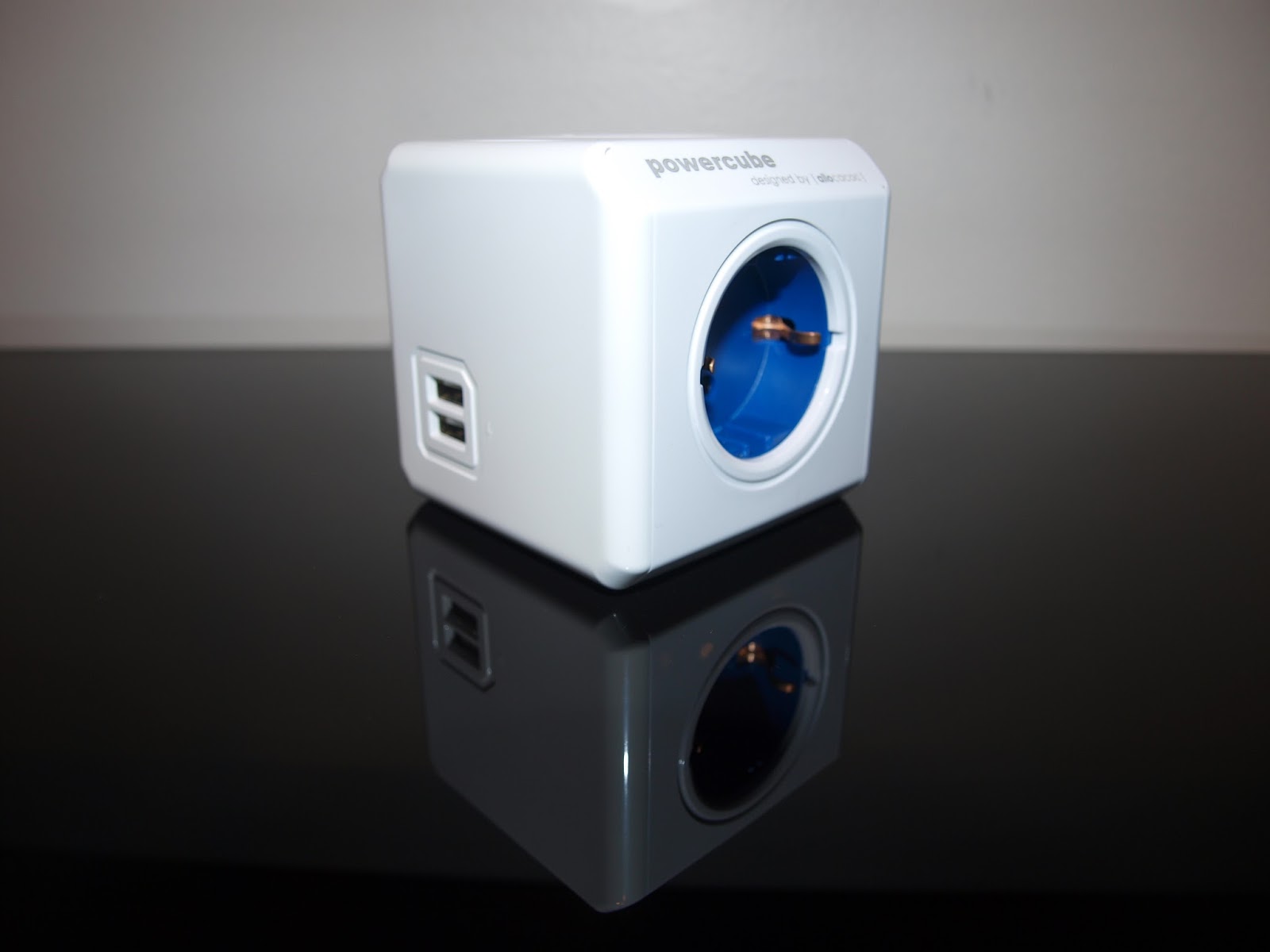 A Minha Casa Digital: Análise: PowerCubes by Allocacoc