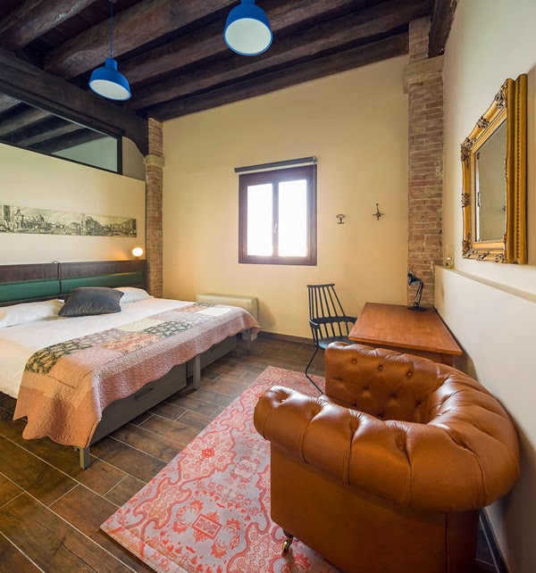 ESTILO RUSTICO: Hotel Rustico en Venecia / Rustic Style Hotel in Venezia