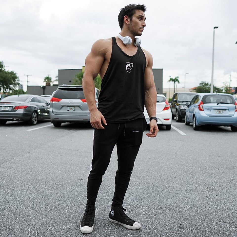 the beauty of male muscle: Justin